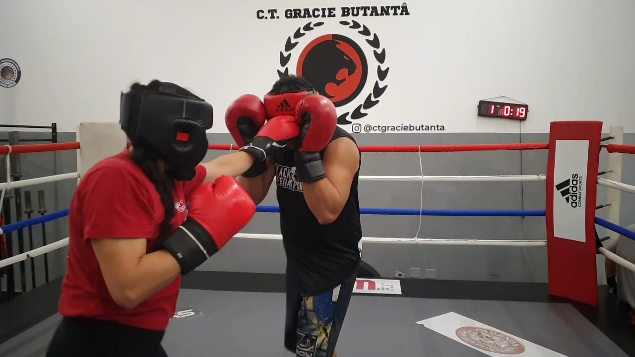 Girl Boxing Light Sparring - YouTube