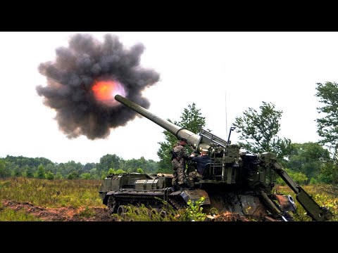 Here’s The Most Fearsome Giant Self-Propelled Howitzer Ever Built - YouTube
