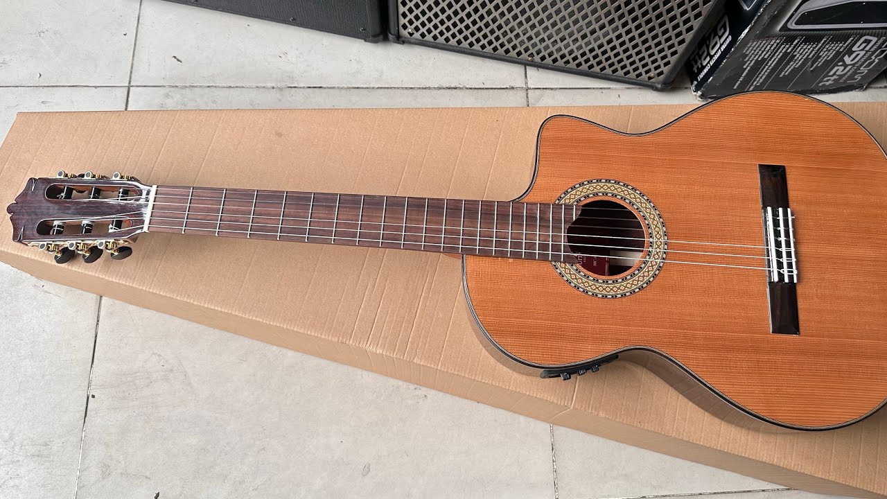 Đàn guitar classic Martinez MC-88C CE. Giá 7tr800k. ( test guitar ...