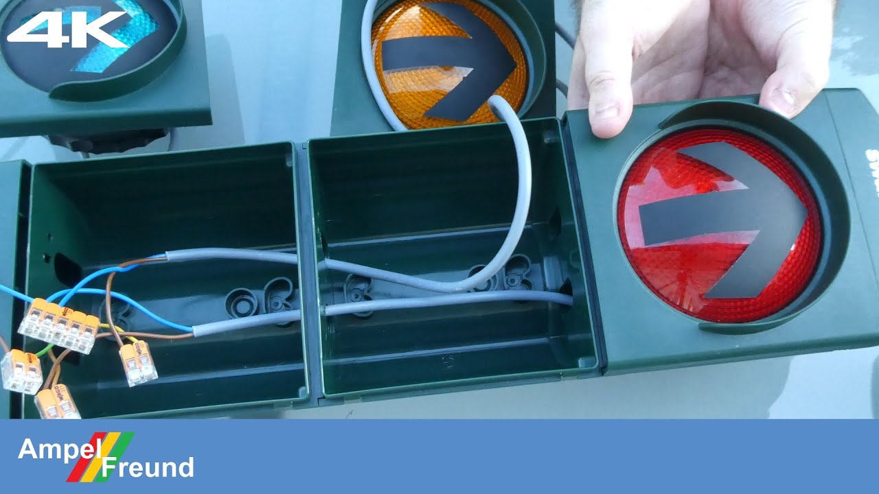 [4K] SWARCO Futura Mini LED Bicycle Traffic Light Ø100 assemble - YouTube