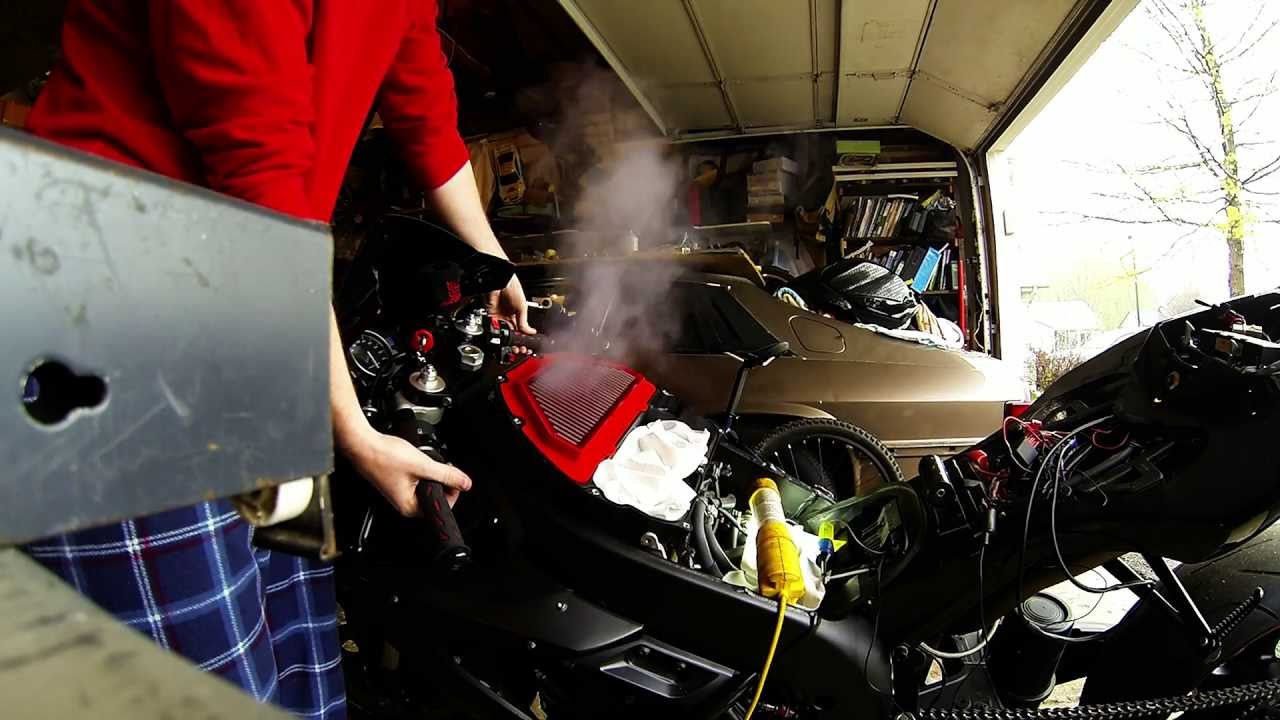2006 Yamaha R1 Nitrous Test - YouTube