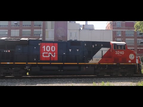 CN 3240 & CN 3833 Leading A Mixed Freight Westbound From Battle Creek Michigan 8/27/23 - YouTube