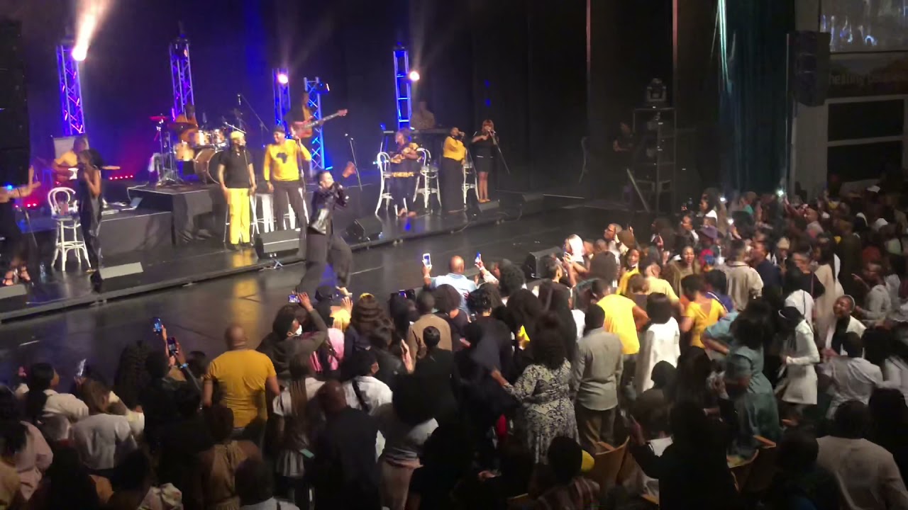 Puleng March’s live performance in Cape Town - YouTube