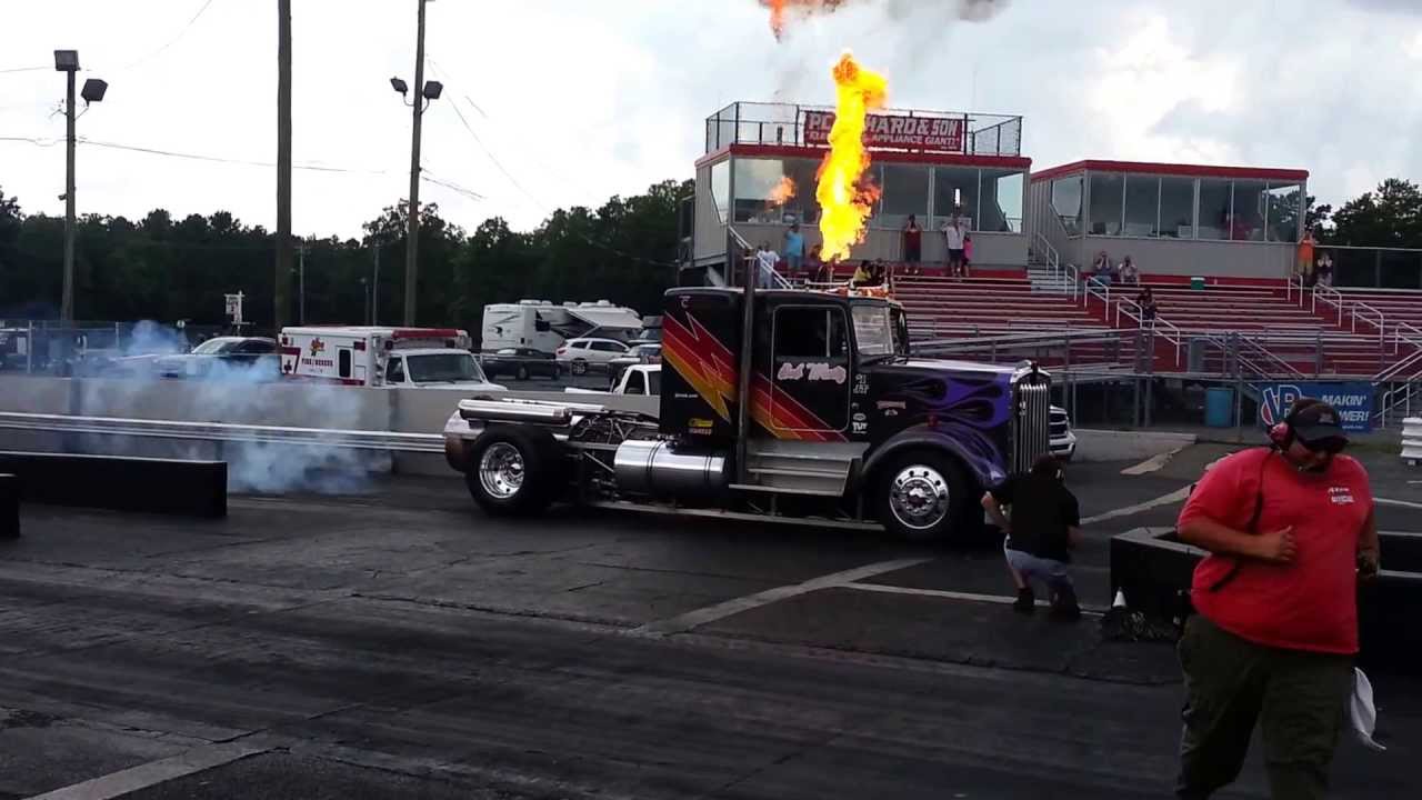 Bob Motz Atco Dragway big rig show 2013 - YouTube