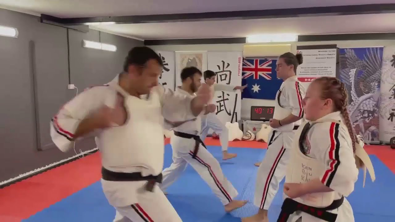 Lunge Punch Training Exercise - YouTube