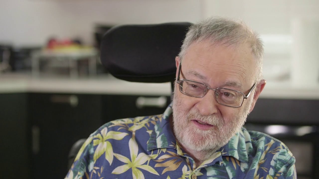 Trying to get David L. Lander to say "Hello!" - YouTube