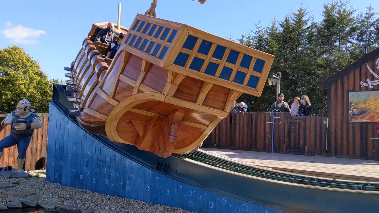 The Jolly Roger Ride At Crealy Theme Park - YouTube