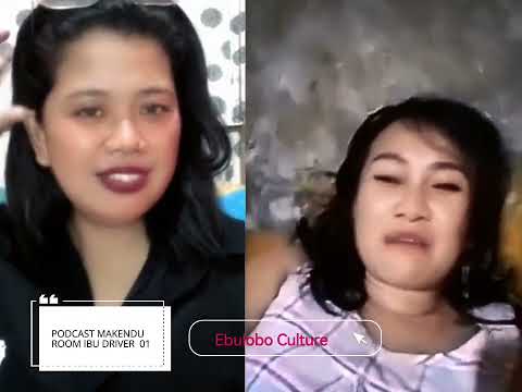 Ekspresi tante saat merasakan busur papua 