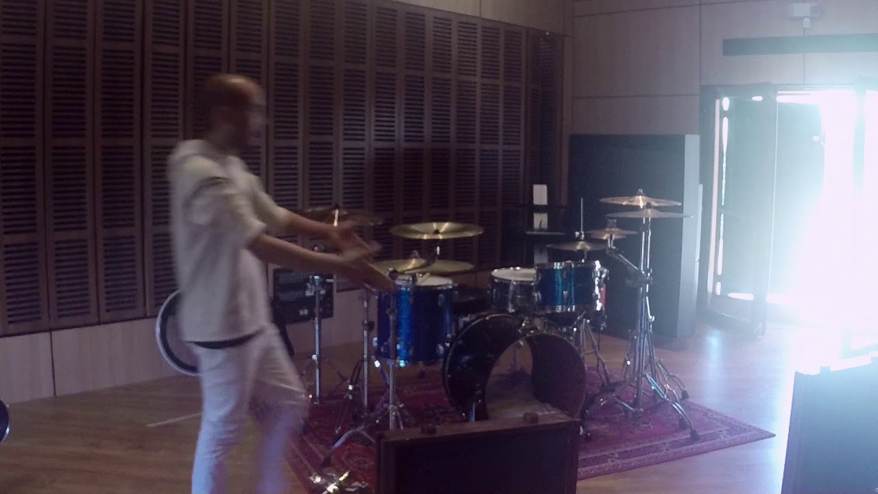 Drum set up (Timelapse) - YouTube