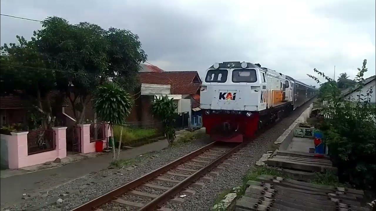 Kereta Api Lodaya New Generation Youtube