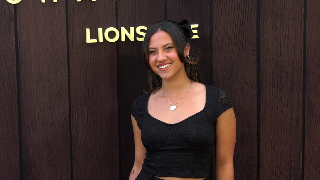 Cheyenne Isabel Wells "The Strangers: Chapter 1" World Premiere ...