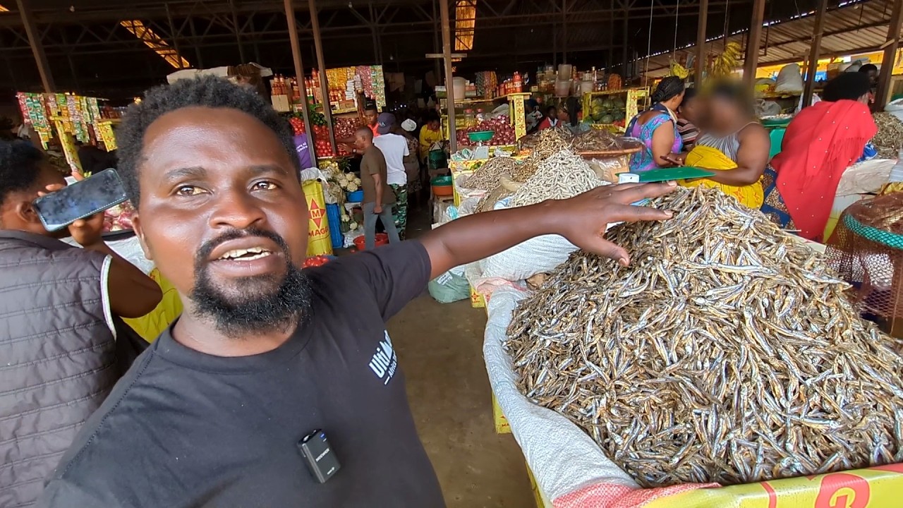 Exploring Kimironko Market in Kigali 🥬🍉🐟 - YouTube