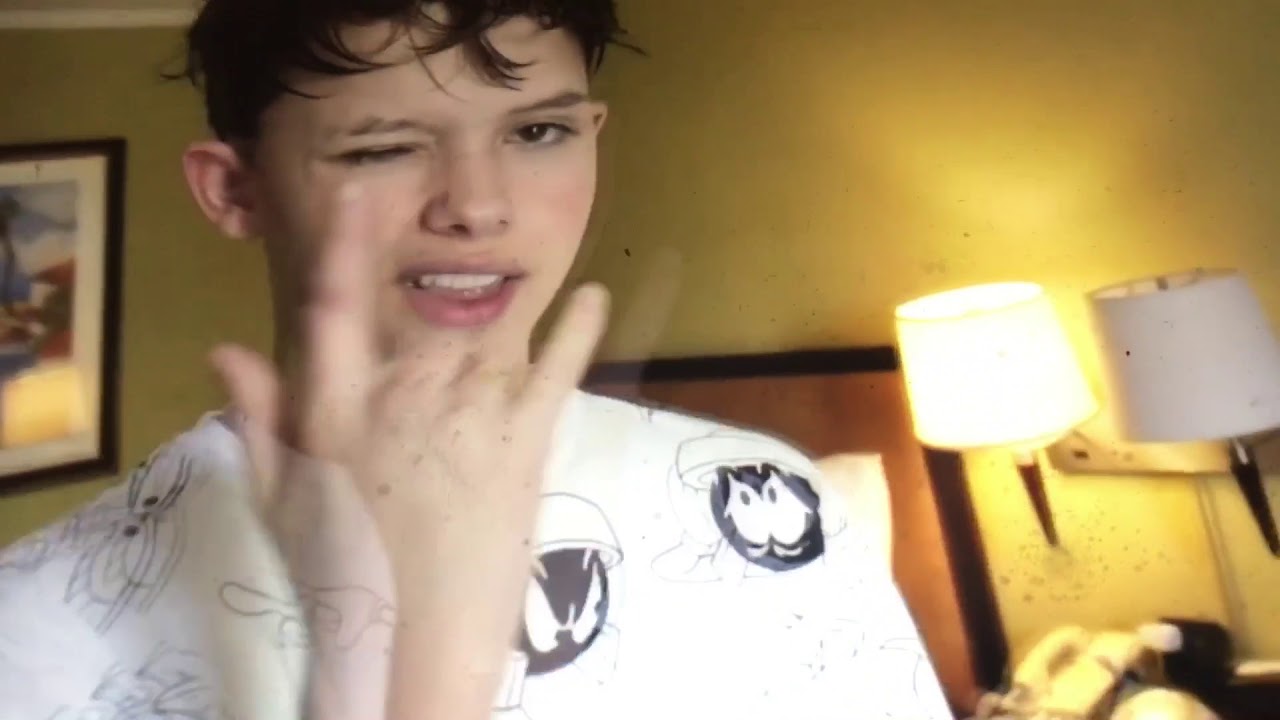 CHAPSTICK (MUSIC VIDEO) - YouTube