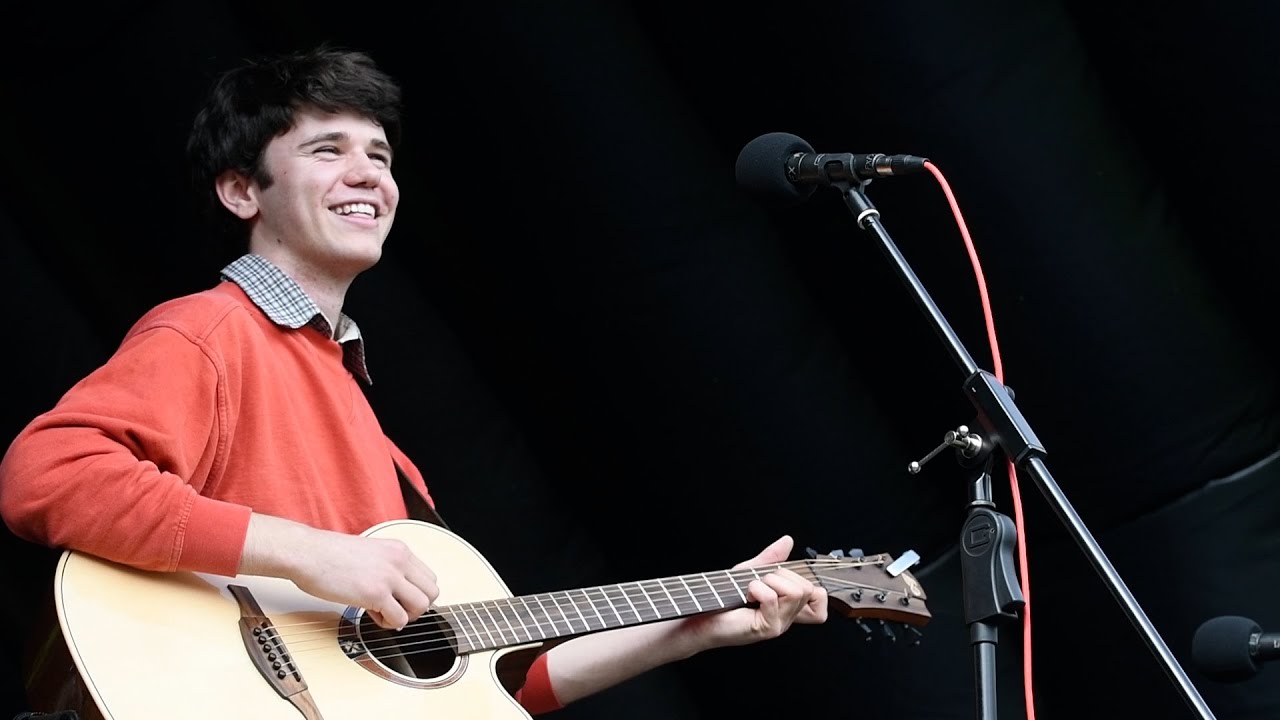 The Gig Where The Stage Collapsed - Sam Wilkinson live @ Art In The Park - YouTube