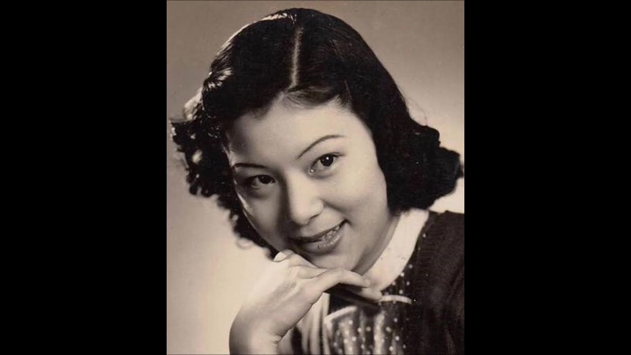 Bai Hong - Wind and Waves 白虹-乘風破浪 1948 - YouTube