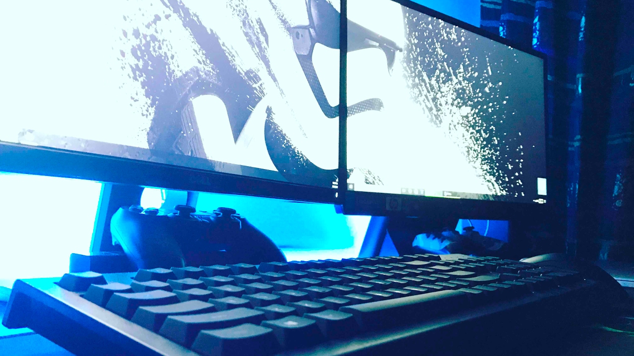GaZiPRO's Gaming Setup 2017 ! [CINEMATIC] [SETUP TOUR] [PC And PS4 ...