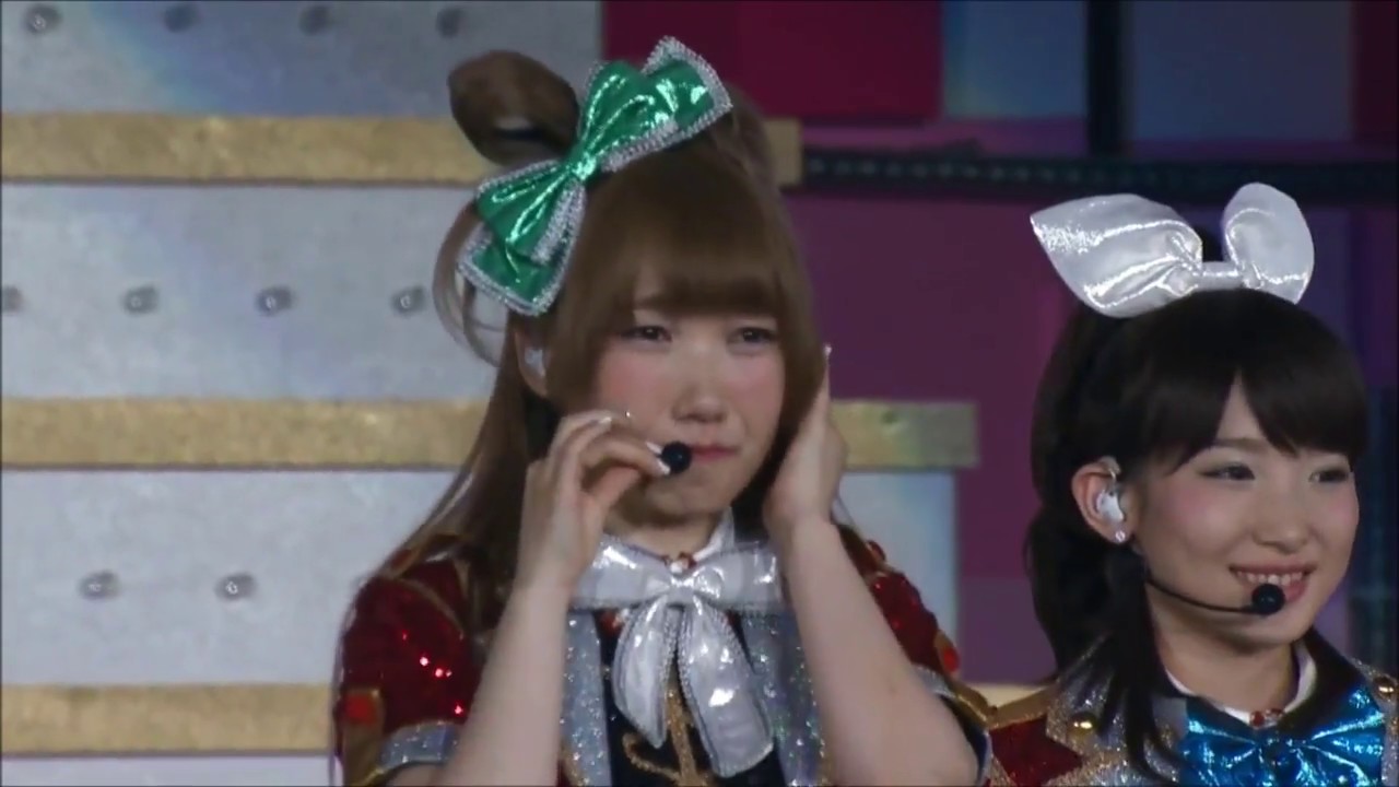 WHY U CRYIN - YouTube