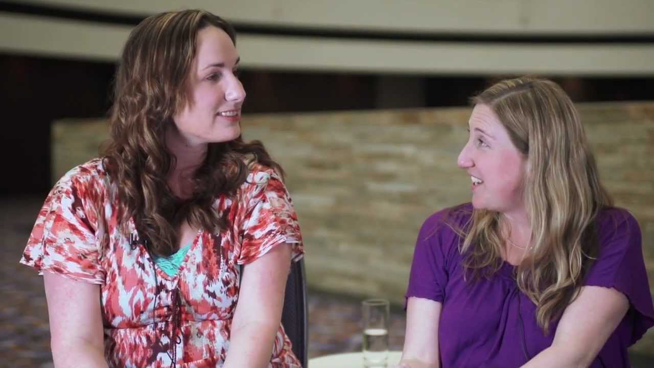 This Is Entangled: Lisa Burstein Interviews Jennifer Armentrout - YouTube