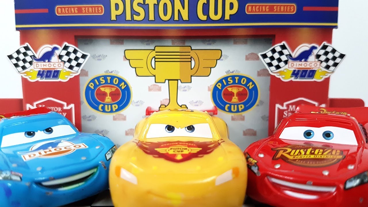 Disney CARS Final Race Ultimate Piston Cup Speedway LIGHTNING MCQUEEN ...