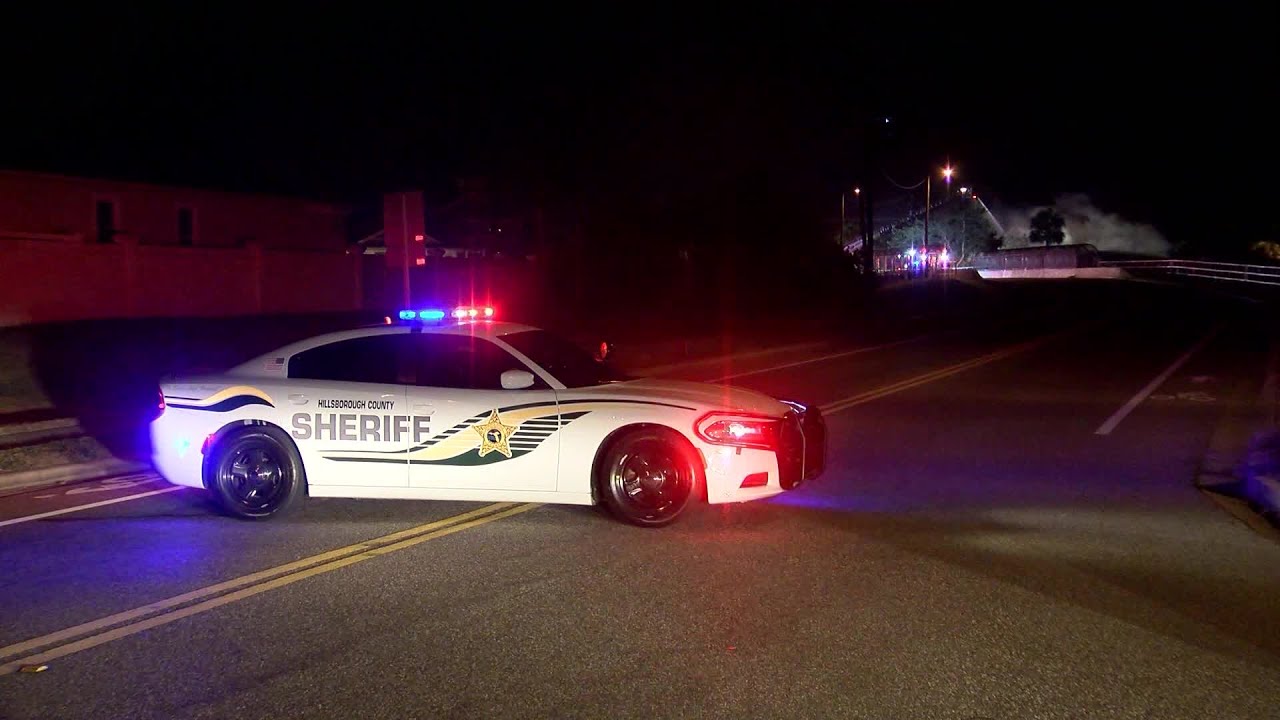 2 injured in Apollo Beach house fire - YouTube