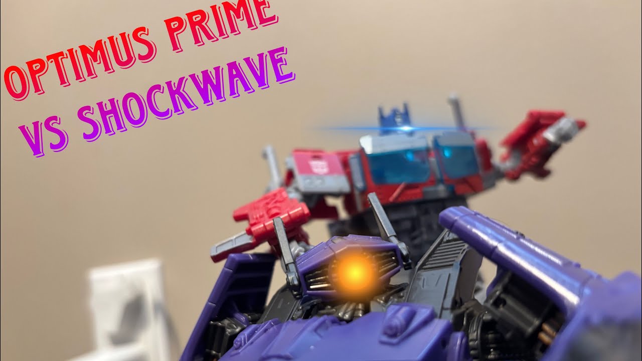 Optimus Prime vs shockwave transformers stop motion - YouTube