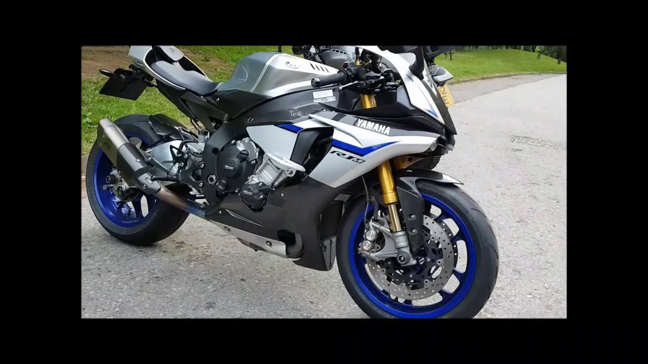 Yamaha R1M & BMW S1000RR flyby - YouTube