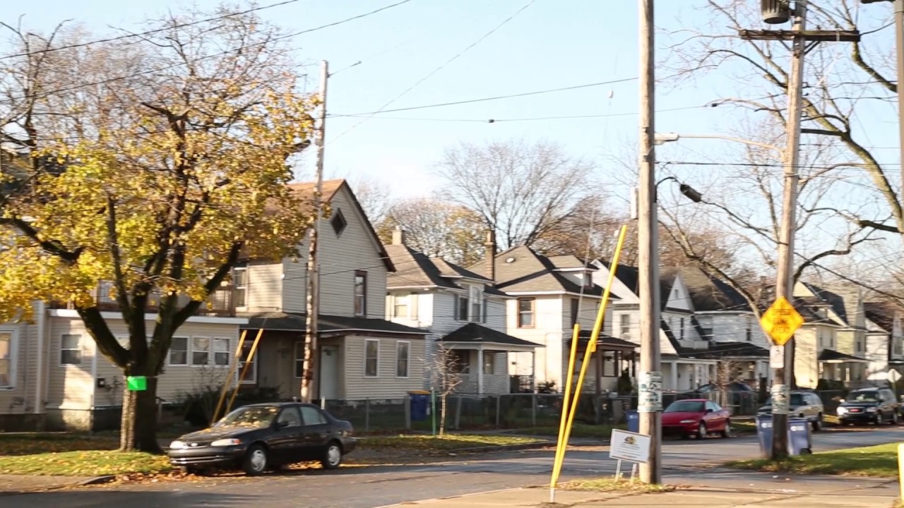 On The Ground: Burton Heights & Garfield Park - YouTube