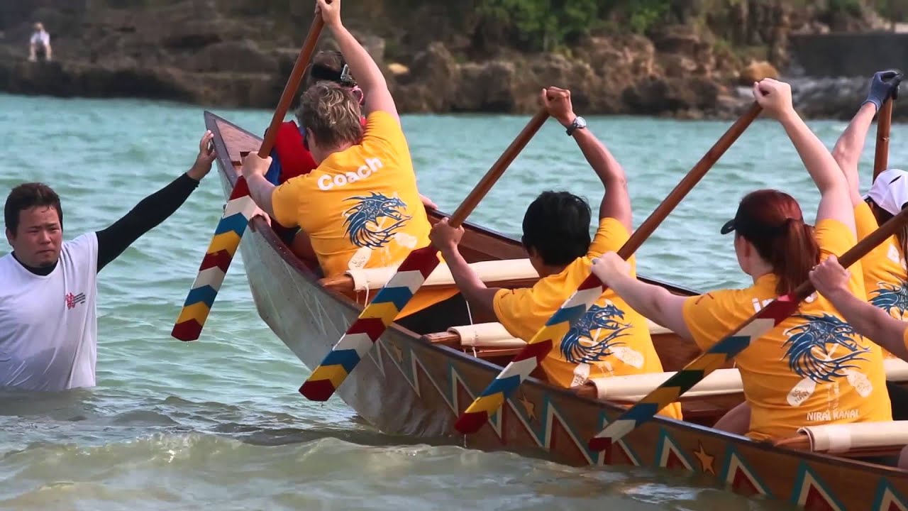 Marines paddle out Okinawa tradition - YouTube