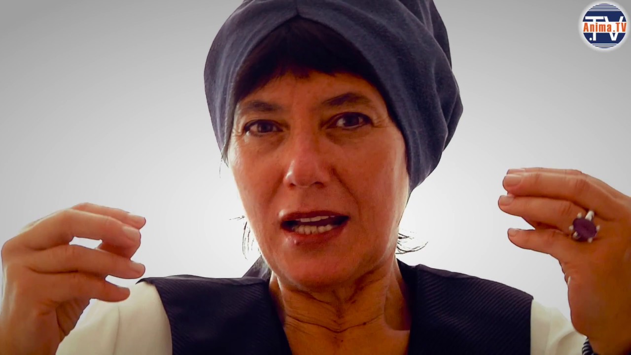 Selene Calloni Williams – Psicogenealogia, avi e missione di vita - YouTube