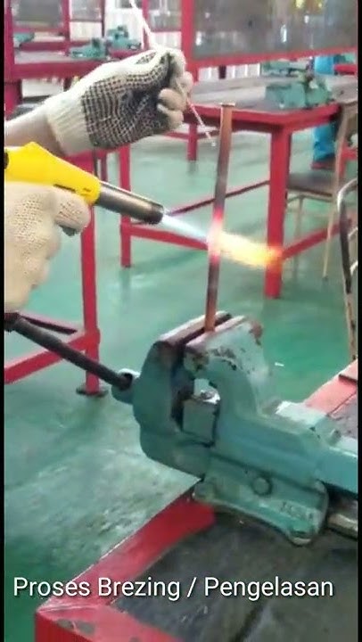 Proses Brazing / Pengelasan pipa AC - YouTube
