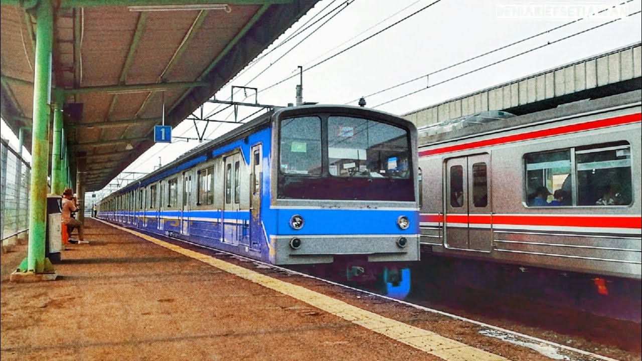 BERAKTIVITAS KRL COMMUTER LINE DI STASIUN DARU - YouTube