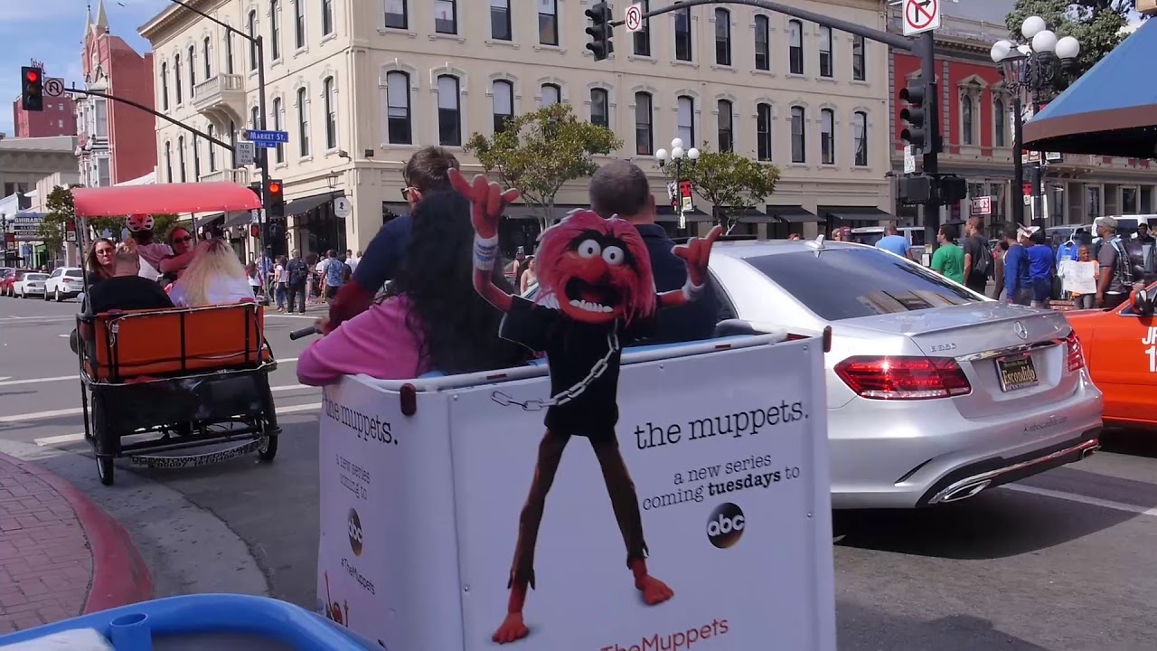 The Muppets Advertisements during Comic Con 2015 - YouTube