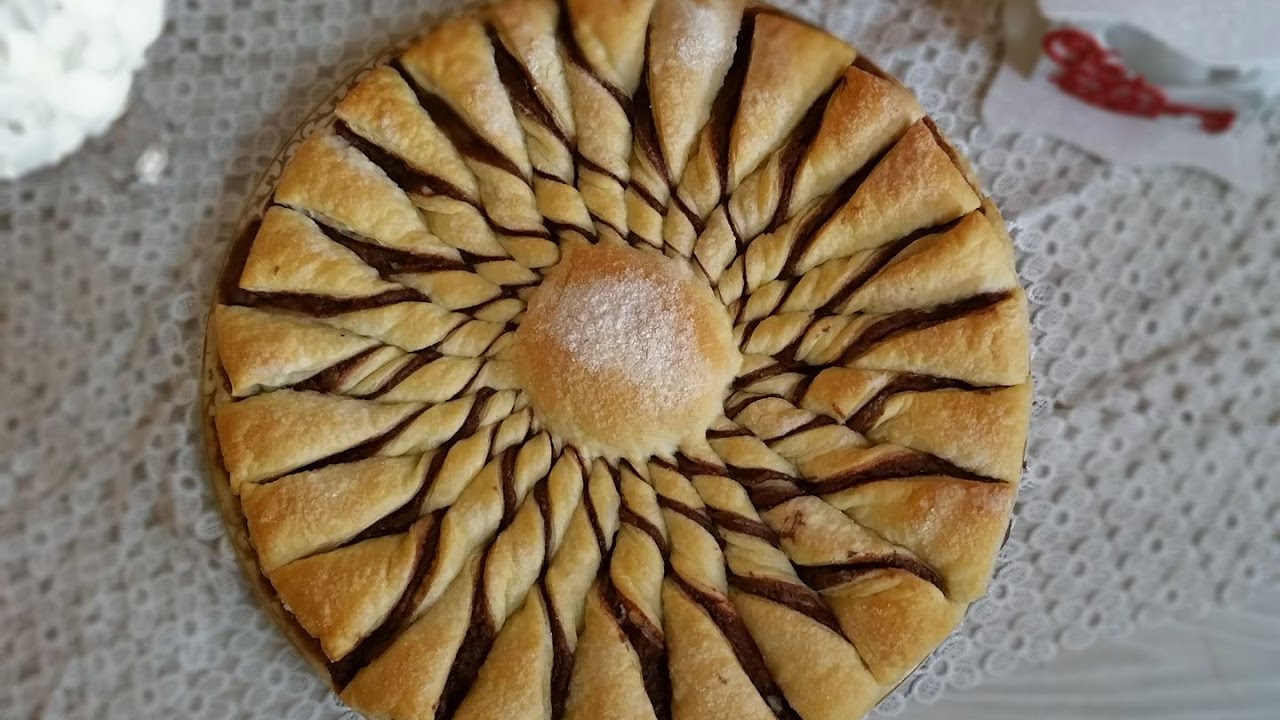 Fiore di pasta sfoglia con nutella, pronto in soli 5 min - YouTube