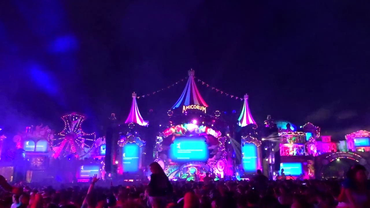 Tomorrowland 2017 Amicorum Spectaculum, Mainstage @ Armin van Buuren ...