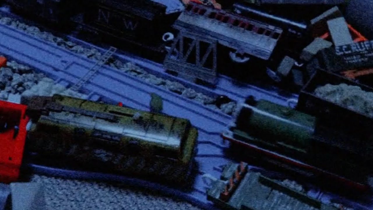 パーシーとスクラップ置き場 Percy and scrap yard - YouTube