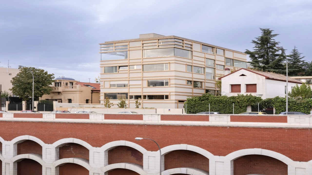 Our-Shelves-Houses By SUMA Arquitectura In MADRID, SPAIN - YouTube