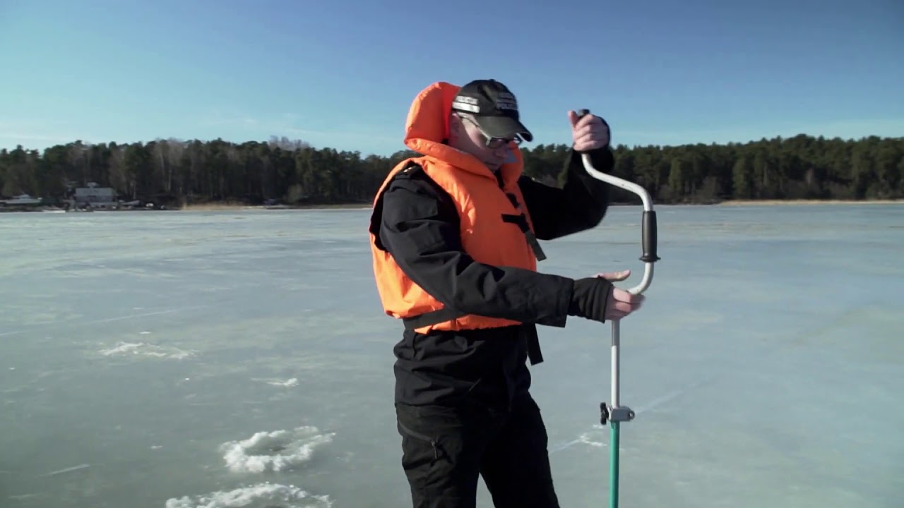 Contactless and portable ice thickness measurement device developed by ...
