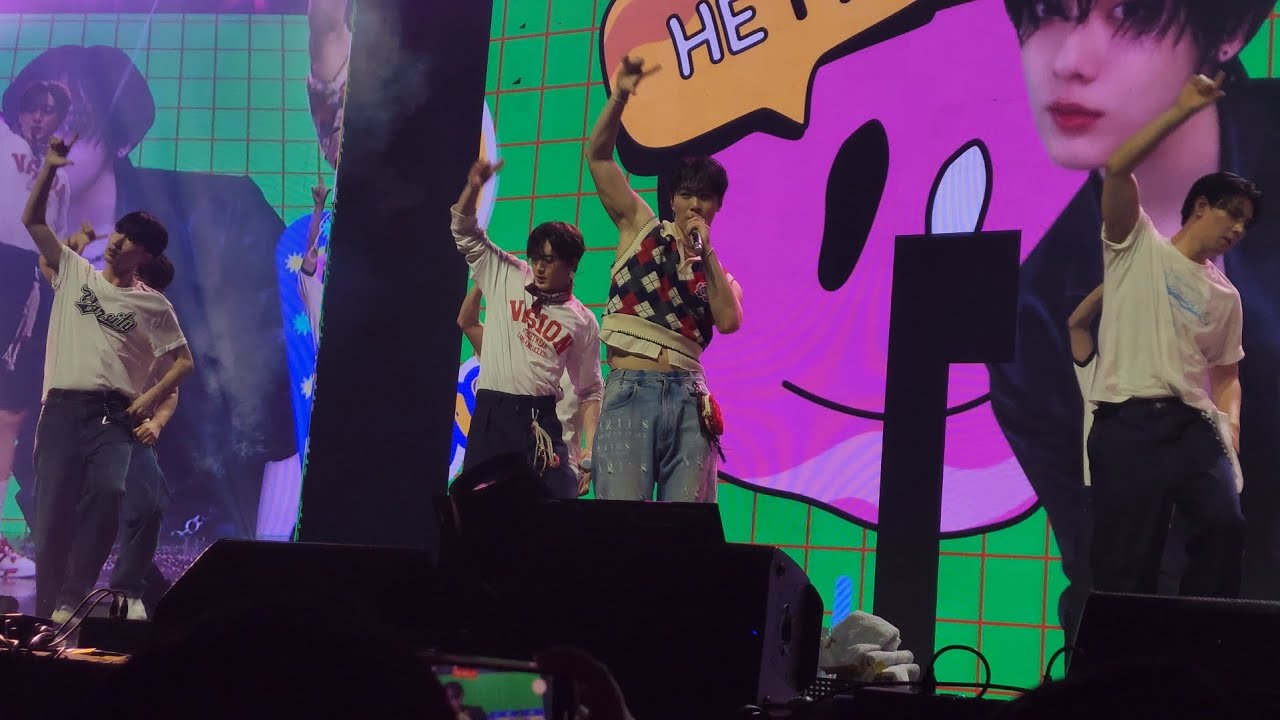 Astro Moonbin & Sanha - Chup Chup [Fancon : Diffusion Manila] - YouTube