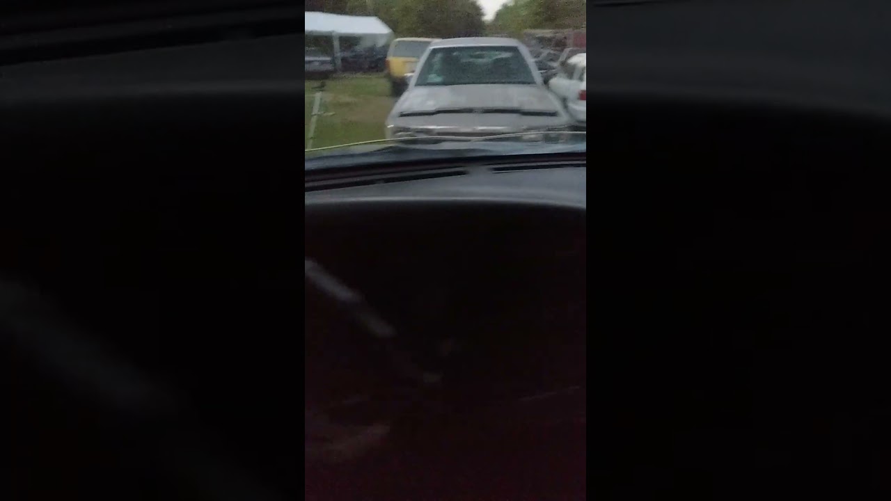 Nissan pathfinder hellcat demon 😈 interior is like new - YouTube