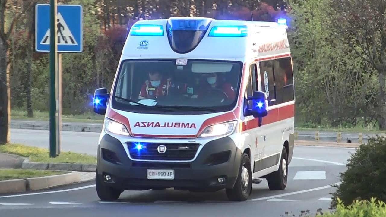 [RARE] Ambulanza Croce Rossa Italiana Venezia in emergenza - Italian ...