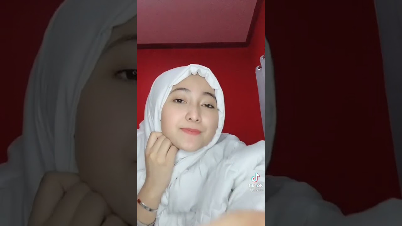 Tiktok jilbab cantik manisnya kelewatan - YouTube