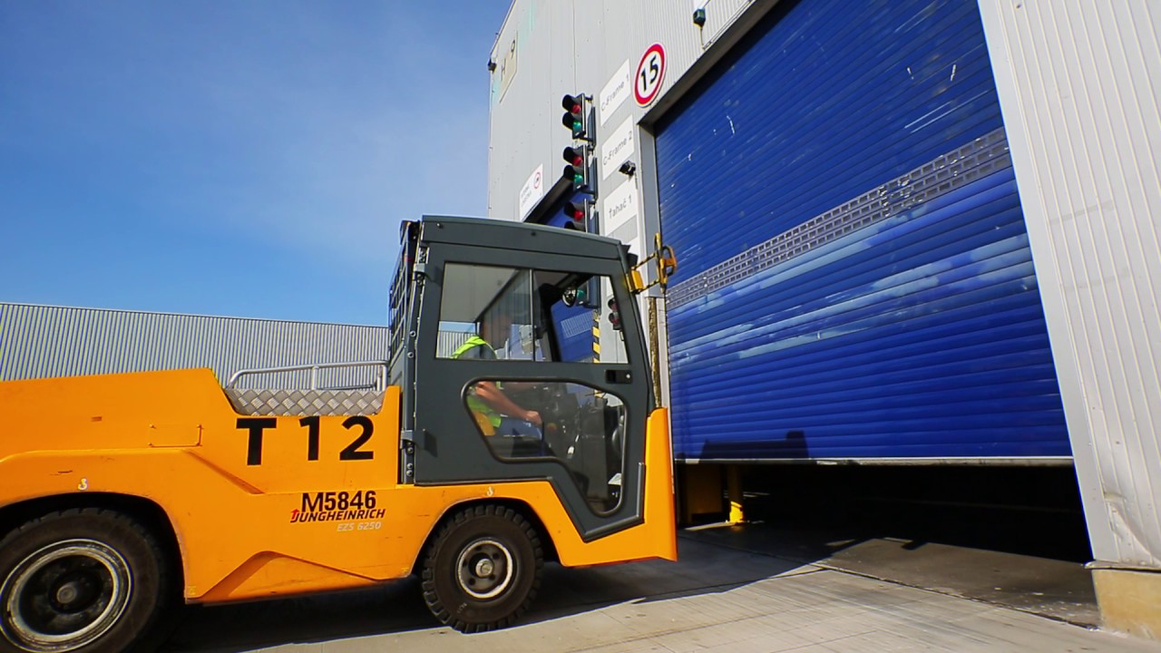 DHL GPS Transport management - YouTube