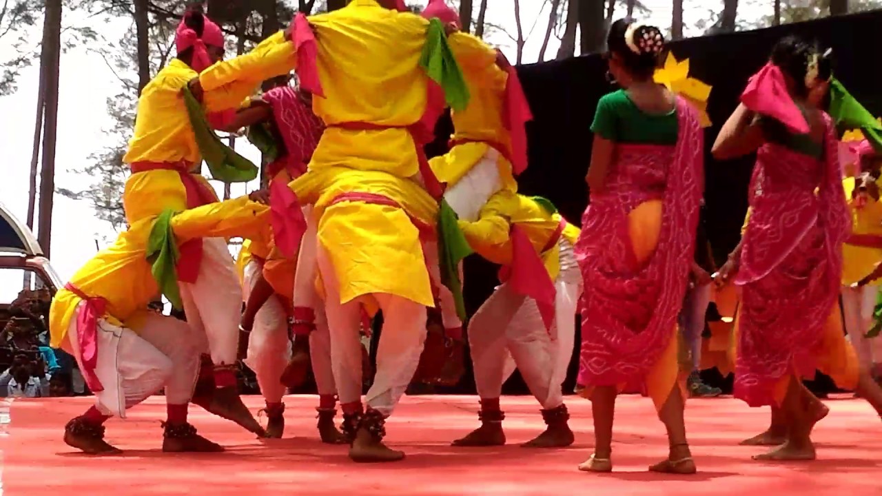 Dangi Folk Dance | dangi naach | डांगी नाच - YouTube