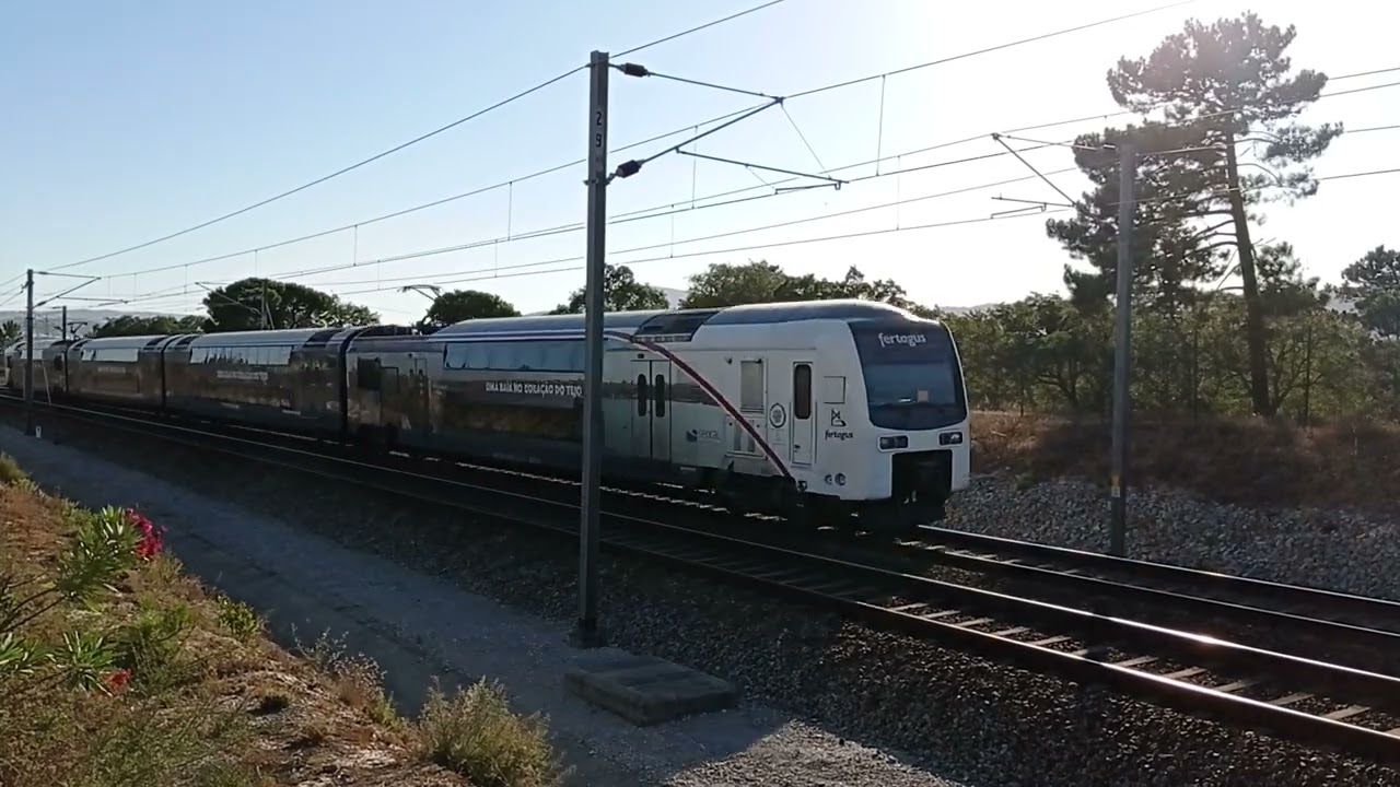 Comboio Fertagus sentido Setúbal - Lisboa - YouTube