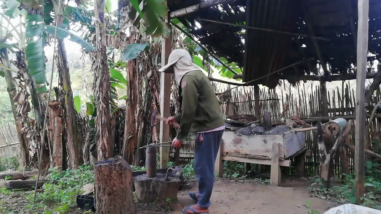 Movie hmoob ntau riam ntau txua 5xyoo mam siv tau. Hahhh - YouTube