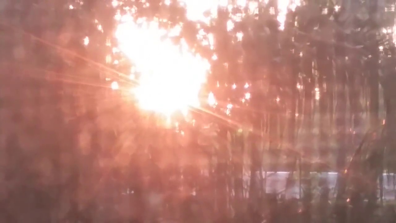 The flickering sun has it switched with another sun not as beautiful ...