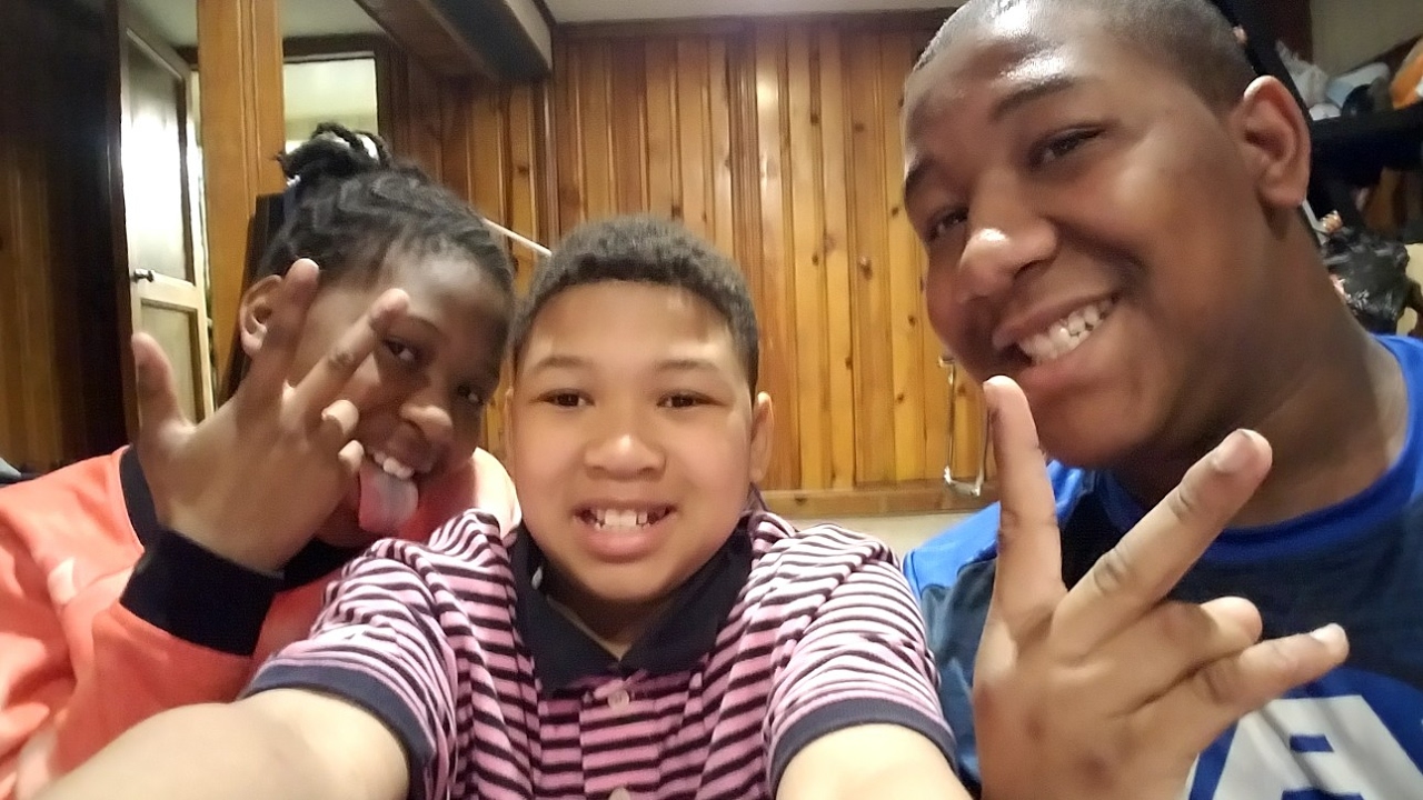 Temples Kids Slime Crew: How to make slime - YouTube