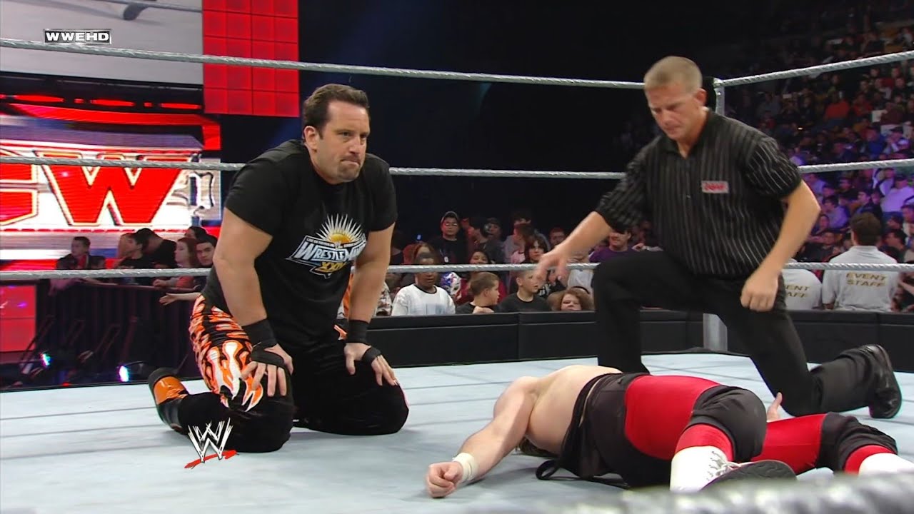 Tommy Dreamer vs Colin Delaney — Contracts on The Line: WWE ECW April 8 ...