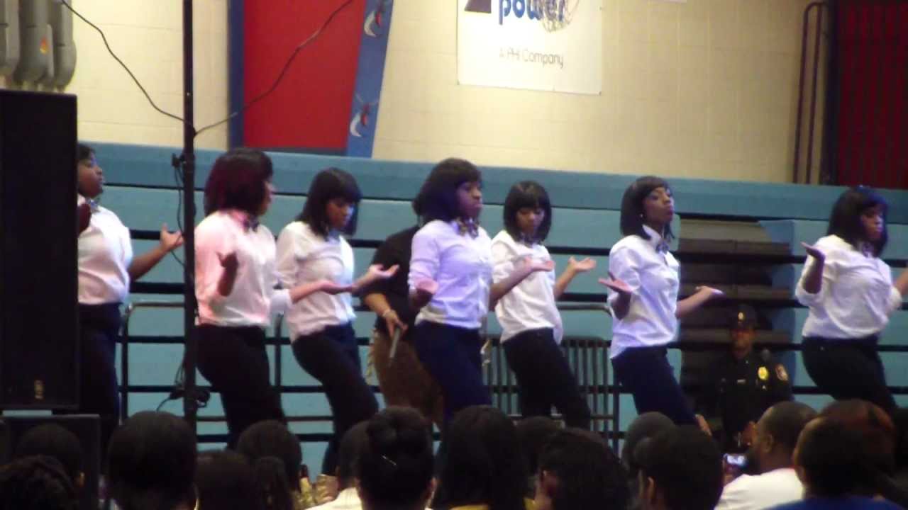 SGRHO Stroll Competition 2013: The New Spring 13 line of Sigma Gamma ...