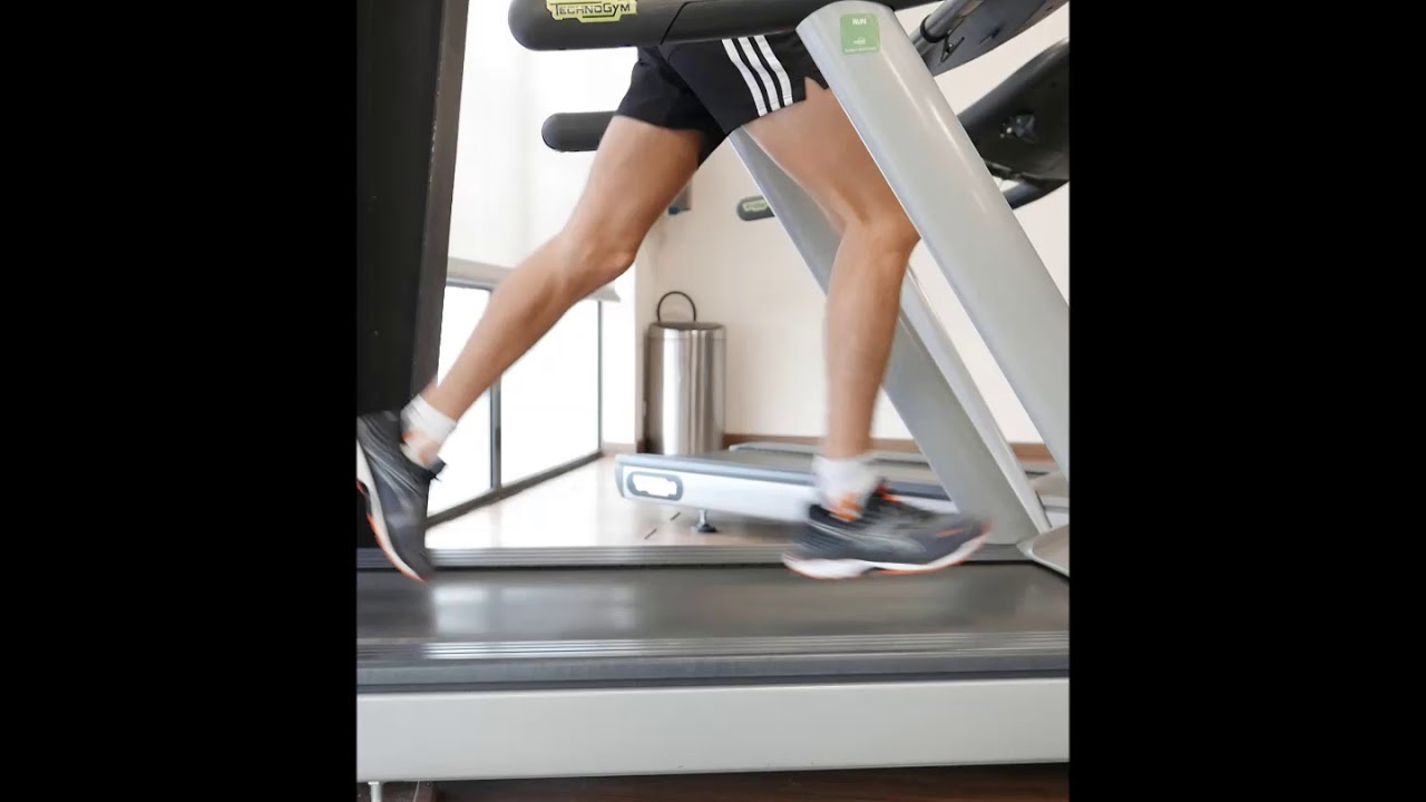 Course en chaussures avec attaque talon - YouTube